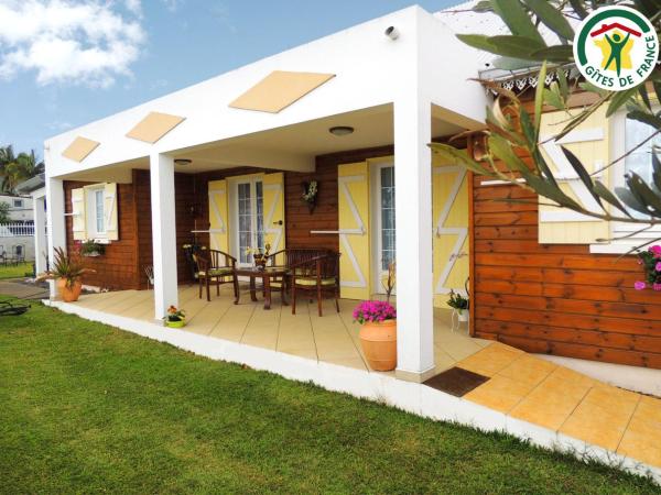 Gîte Confortable Avec Piscine Partagée Et Accès Pmr à Petite-île - Fr-1-786-27 - Saint-Pierre