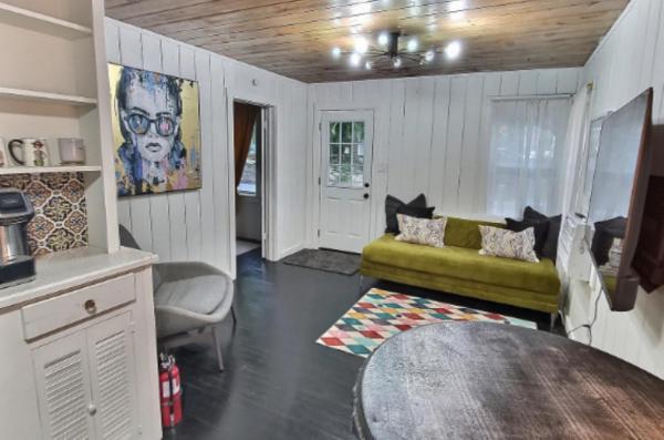 Luxury Island Bungalow Mins To Beach & Uf Flagler Hospital - St. Augustine, FL