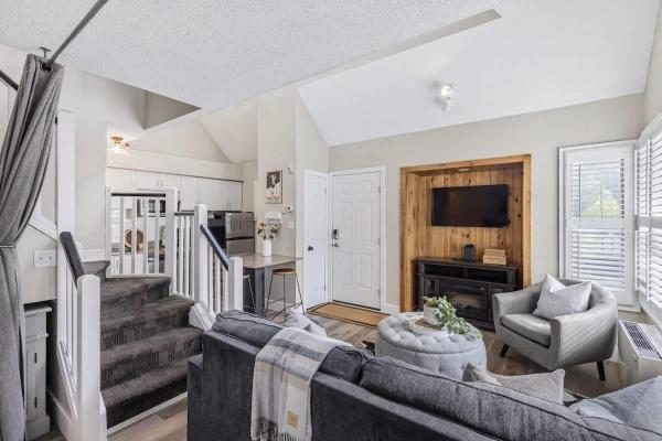 Cozy Nest Ski-in-out Pool Hot Tub Shuttle - Thornbury