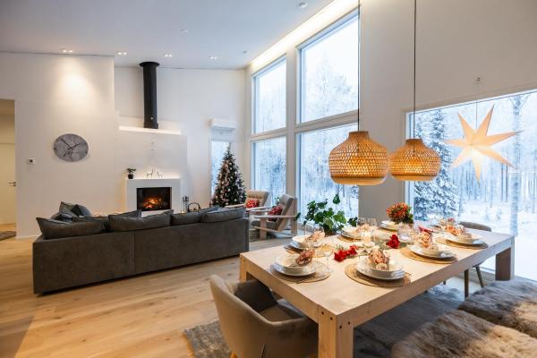 Villa Lumossa - Lakeside Luxury With Unique Privacy - Rovaniemi