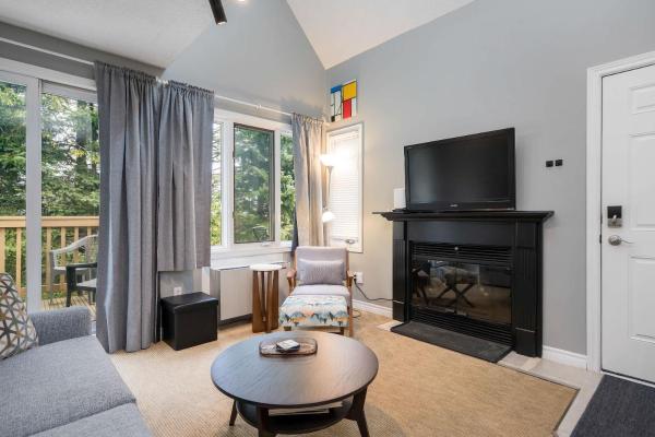 Blue Haven Ski-in-out Pool Hot Tub Shuttle - Thornbury