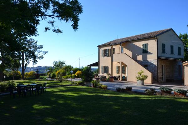 Il Mandorlo - Agriturismo E Azienda Agricola Ferrato - Ancona