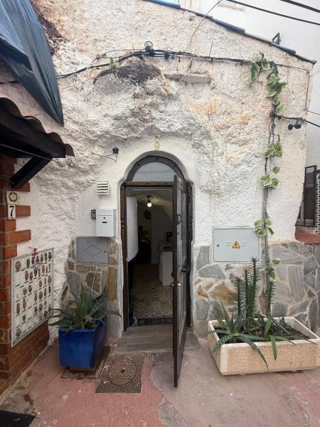 Home4u Casa Cueva Alhambra - Granada, España