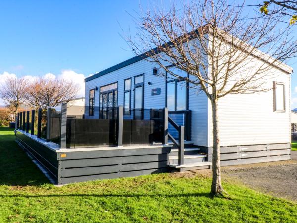 Blue Skies - Caernarfon