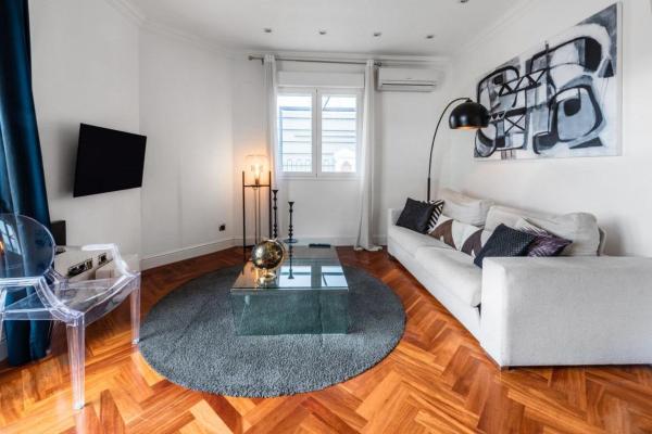 Penthouse With Outstanding Terrace- 1bedroom -Goya - Madrid