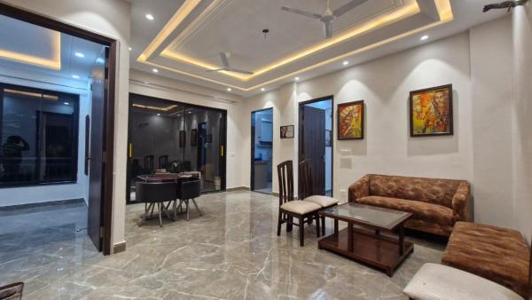 Homlee-pearl-3bhk-lift-parking-max Hospital-saket - New Delhi