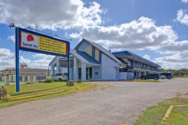 Sunset Inn By Hotel O Flatonia I - 10 - United States