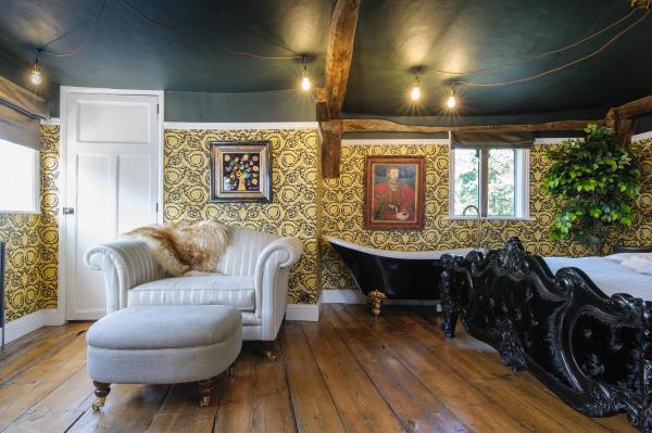 Luxury Rock & Roll Suite In Manor House - Saffron Walden