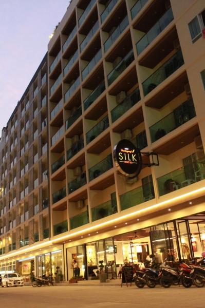 Hemingways Silk Hotel - Patong Beach