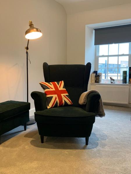 Modern Loft Style Apartment In Converted Church - Musselburgh