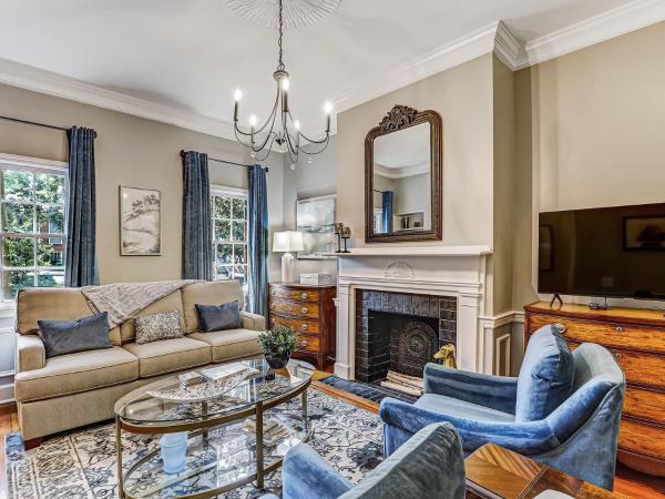 Savannah Charm - Savannah, GA