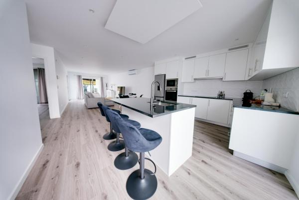 C&a Guest House - Furnas