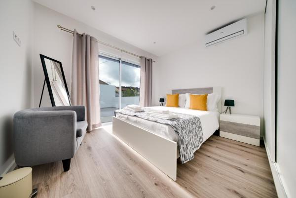 C&a Guest House - Furnas