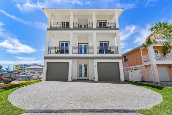 141 Brand New Luxury 6br 6ba Build With Heated Pool! Home - Fort Myers Beach, FL