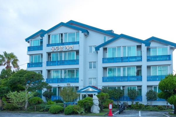 Jeju Yongduam Cabin - Jeju-si