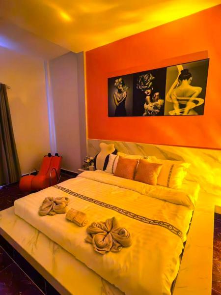 11 Boutique - Phnom Penh