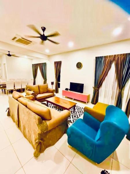 Room Booking With Living And Kitchen - Alor Gajah