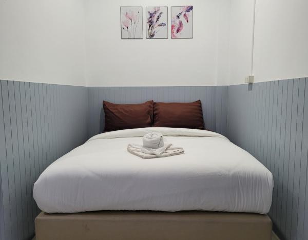 Happy Day 2, One Private Room "King Size Bed" And Two Open Room With Double Bed Each, Total Six People - Ko Samet