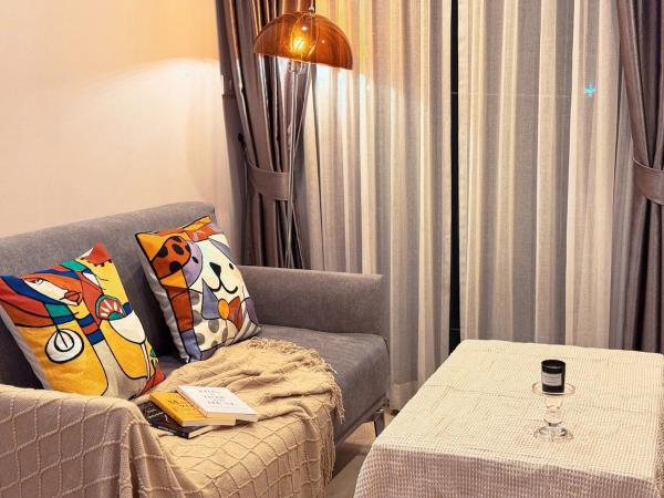 Nimman Balcony Suite-cafe District Stay - Chiang Mai