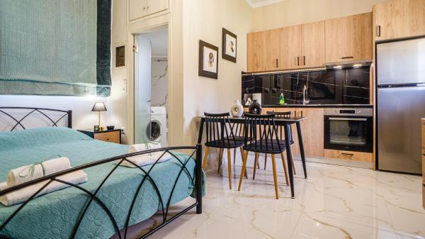 Katerina's House - Эйон