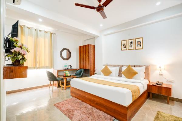 Hotel Jip Breezy Heights - New Delhi