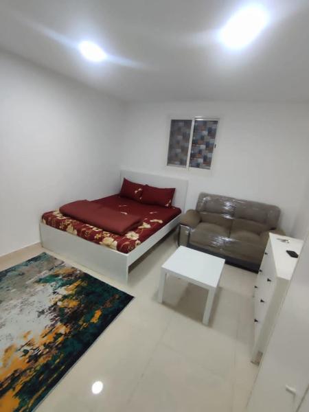 Oshsus Jahsvsb - Al Ain