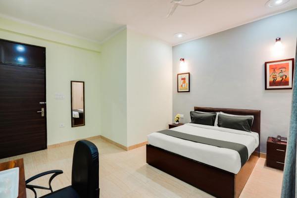 Collection O Hotel Villa Vista - Ghaziabad