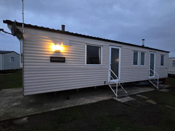 Dog Friendly 6 Berth Caravan At St Osyth Beach Holiday Park In Essex Ref 28078y - Clacton-on-Sea