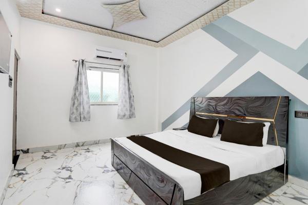 Hotel O People Pg Guest House - Varanasi
