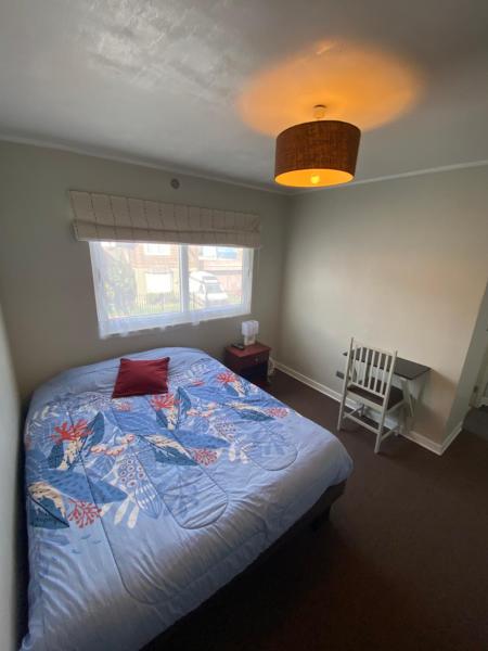 Habitación Con Cama De Plaza Y Media Con Baño Privado - Puerto Montt