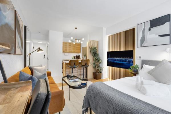 The Sherbrooke Suite 99 - LaSalle