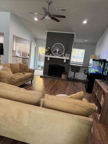 Family House Close Airport & Lewisville Lake! - 코펠