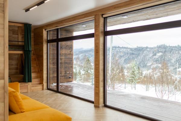 Яблуневий схил - Ukraine