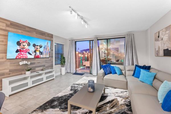 Gated Community 4bd Townhouse Next To Disney - Kissimmee, FL