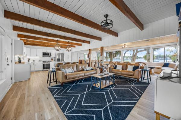The River House At Dragon Point W Private Dock - Melbourne, FL