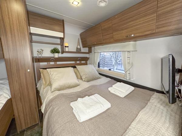 Unique Caravan Stay With Private Sauna, Parking & Wifi - Rovaniemi