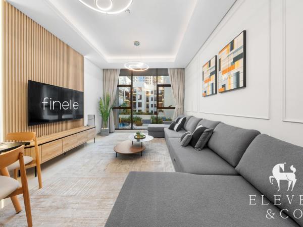 Pool View Across Circle Mall Park Unit 2 - United Arab Emirates