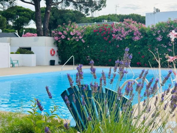 Maison 2 Chambres - Parking- Piscine Collective - Clim Rdc - Wifi - La Grande-Motte