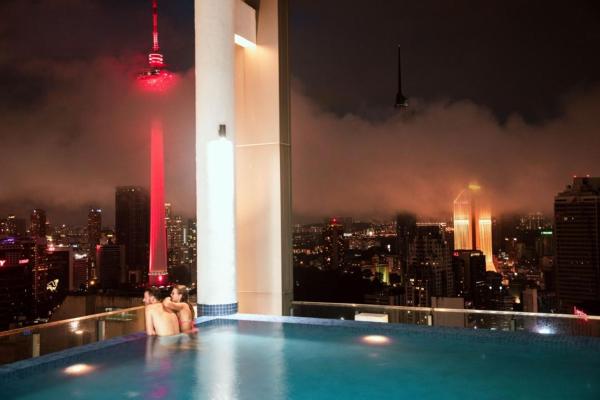 The Colony By Infinitum Best Pool View Klcc Trx Merdeka 118 Kl Tower - Kuala Lumpur