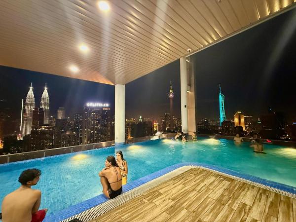 Infinitum Luxurious Sky Suites - Kepong