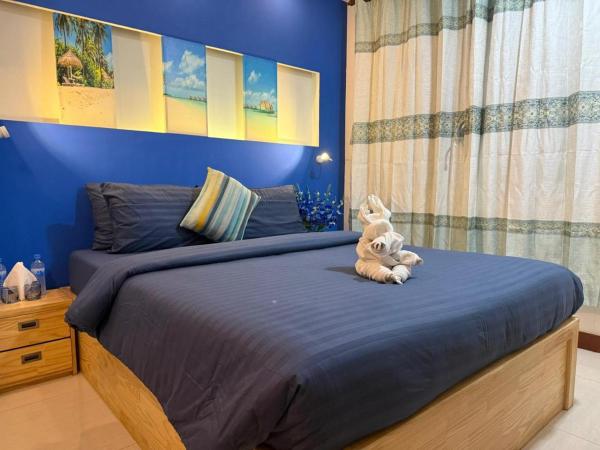 White Dolphin - Malé