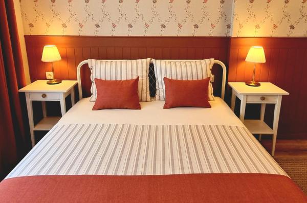 2 Bedroom Cozy Apartment - Adalia