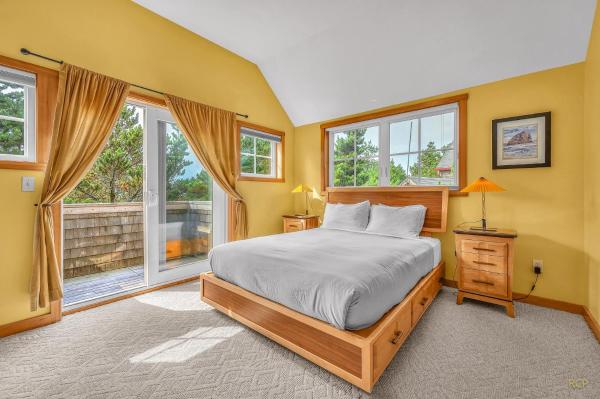 La Dolce Vita - Pacific City, OR