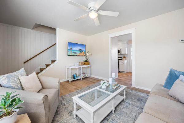 Beachside Blast Off Stylish Cape Canaveral Townhome Near Surf & Space - Cape Canaveral, FL