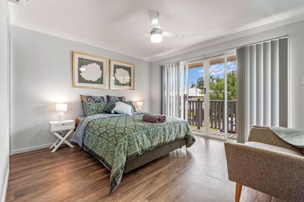 Modern New Townhouse In Booval - Brisbane