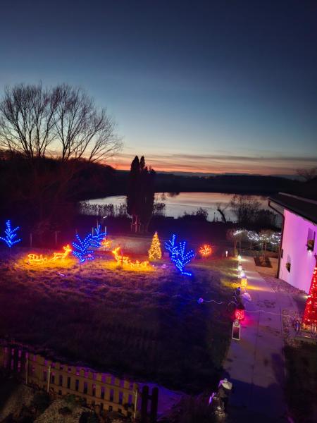 Prenočišče ČErnoša Apartma Studio - Rogoznica