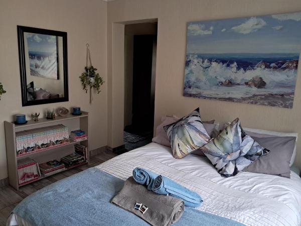 Sunflower Stables Cottage In The Garden - Centurion