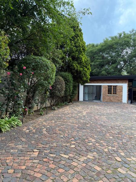 Tambo Touchdown Suites - Kempton Park