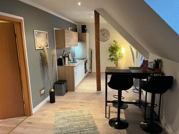 Best-preis Stadtoase Salzwedel 2x Gemütliche Wohnungen Bis 8 Personen Wlan Vollausstattung Nur Einzelbetten Direkt Im Zentrum - Salzwedel