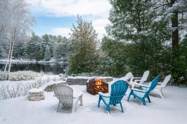 Lakefront Muskoka Cottage With Fire Pit And Bbq - Muskoka